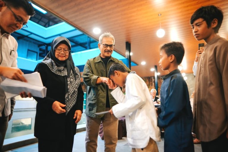 Sari Ater Luncurkan Kolam Rendam Baru, Navasari Pool & Resto